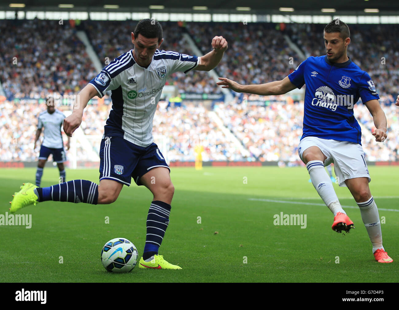 Graham dorrans left hi-res stock photography and images - Alamy