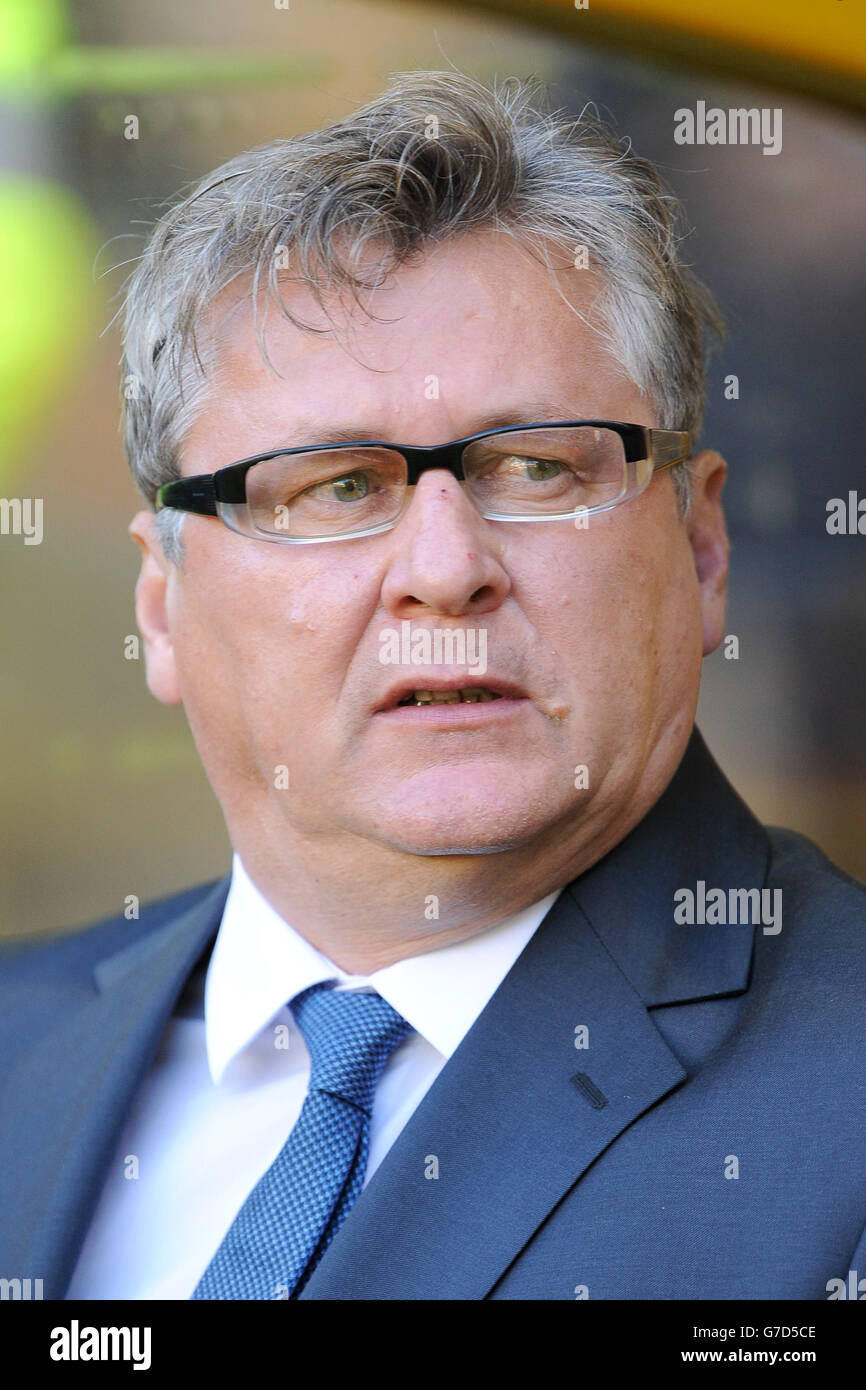 Soccer - UEFA Euro Under 21 2015 - Qualifying - Play-Off - England v ...