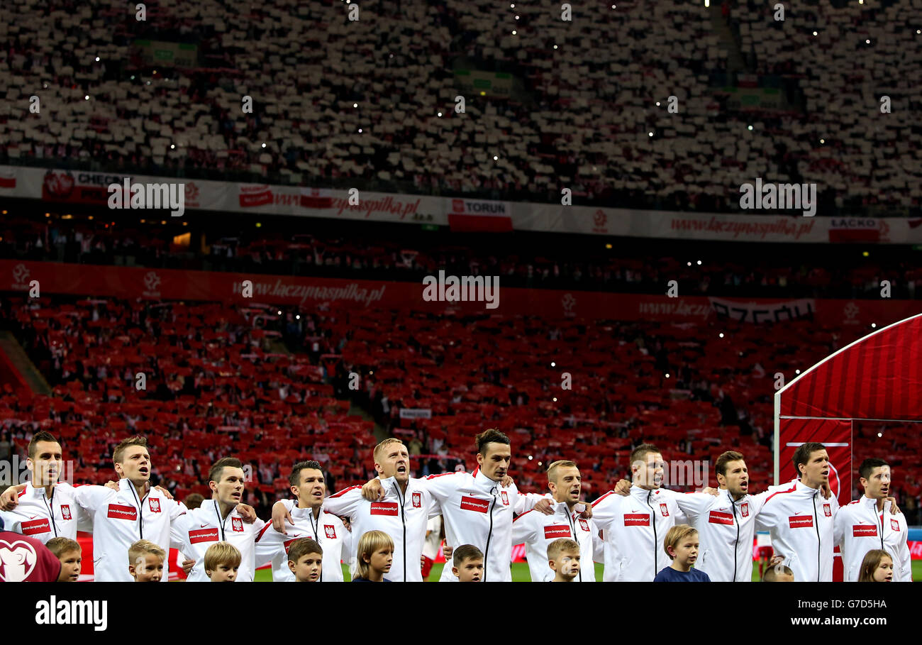Scotland line up national anthems hi-res stock photography and images ...