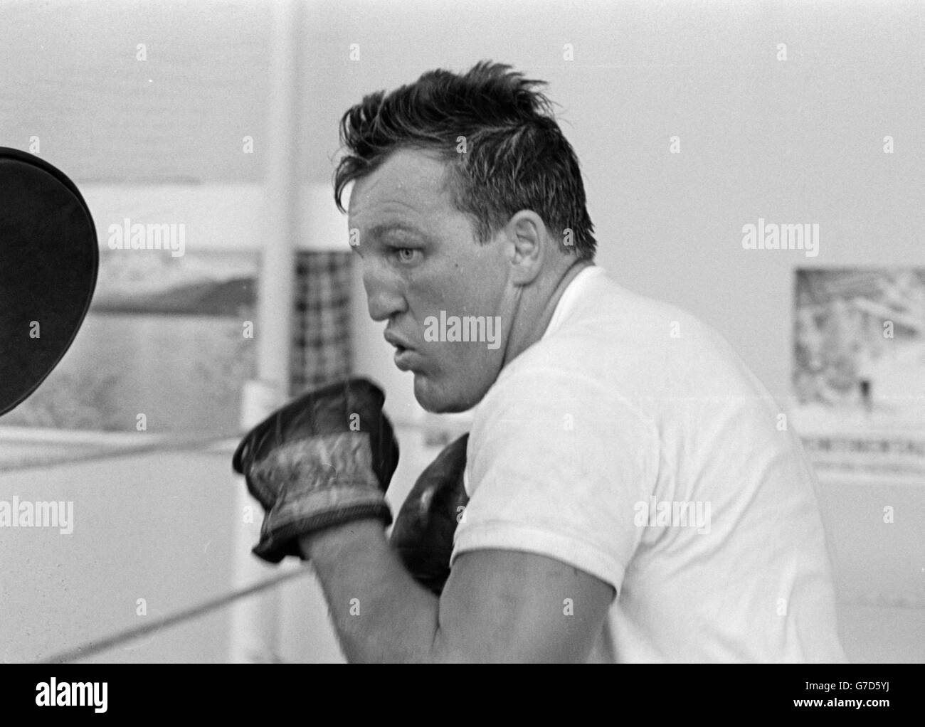 Boxing Heavyweight Brian London Black and White Stock Photos & Images ...