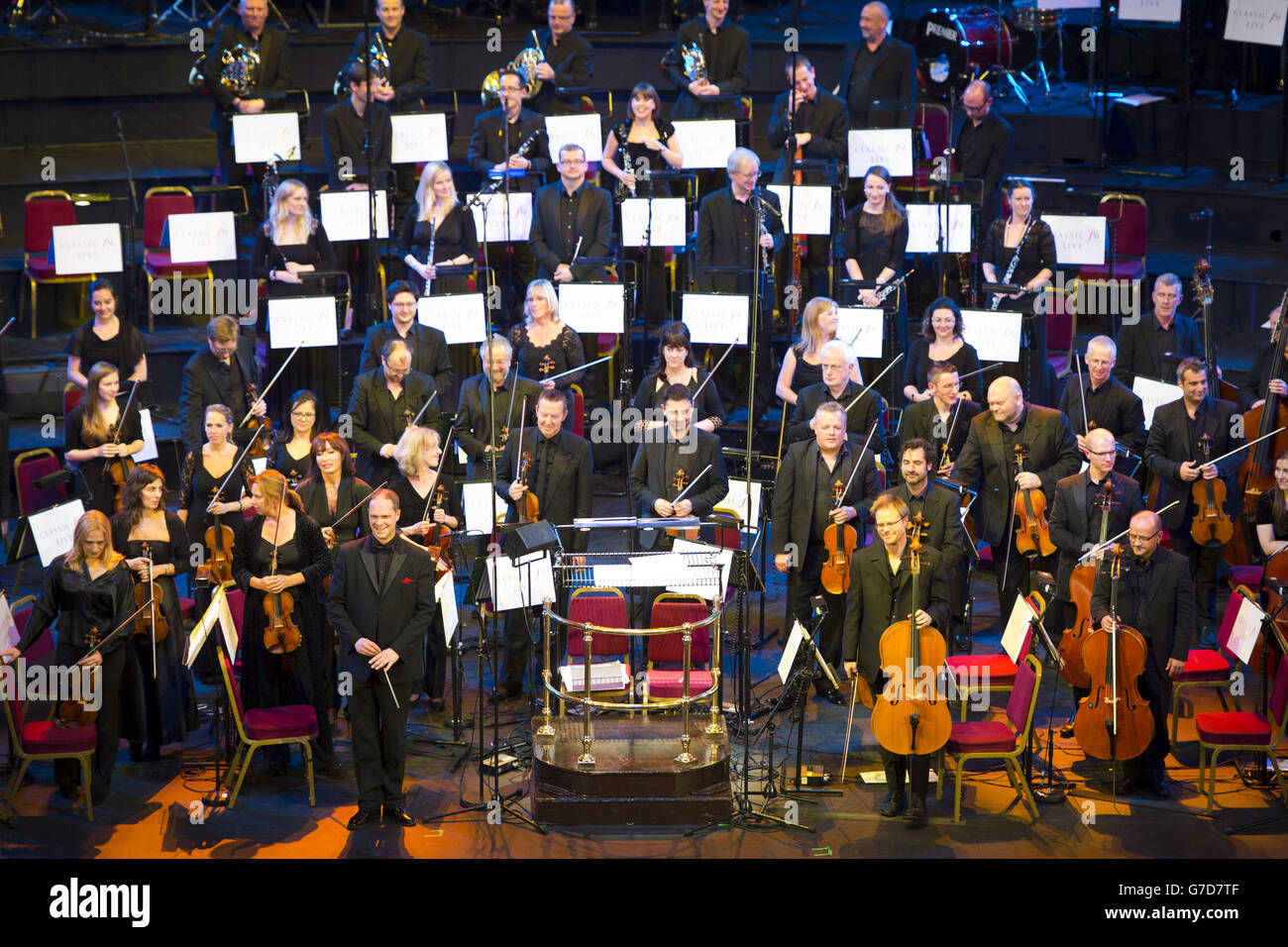 Timothy Henty conducts the Royal Liverpool Philharmonic Orchestra ...