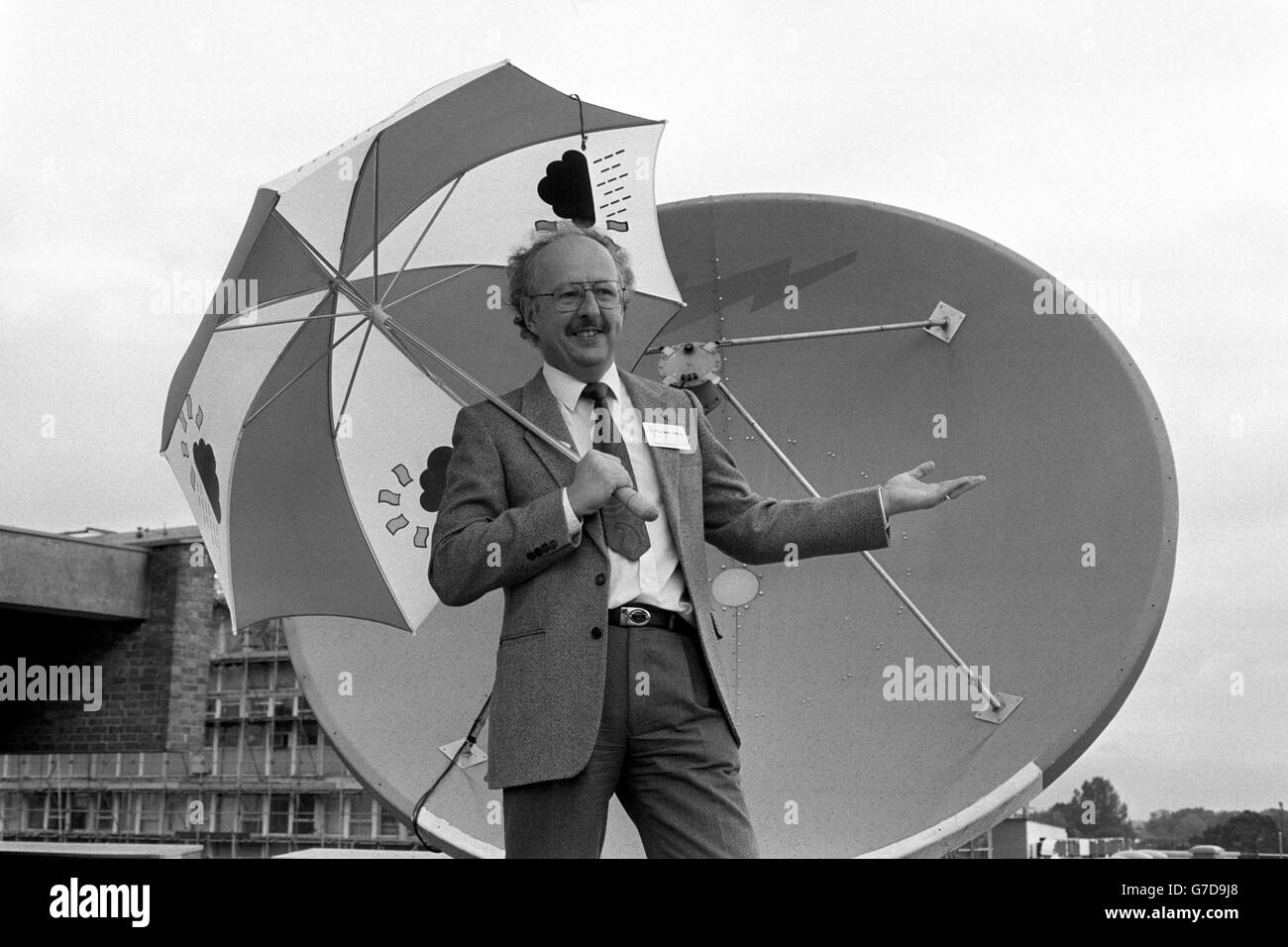 Michael fish tv weather hi-res stock photography and images - Alamy