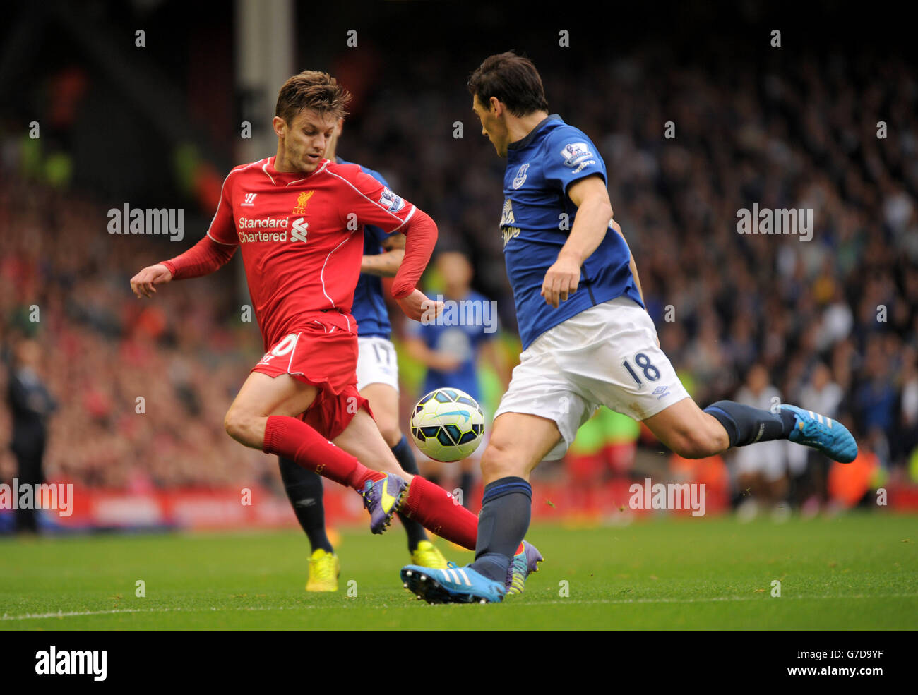 Liverpool gareth barry anfield hi-res stock photography and images - Alamy