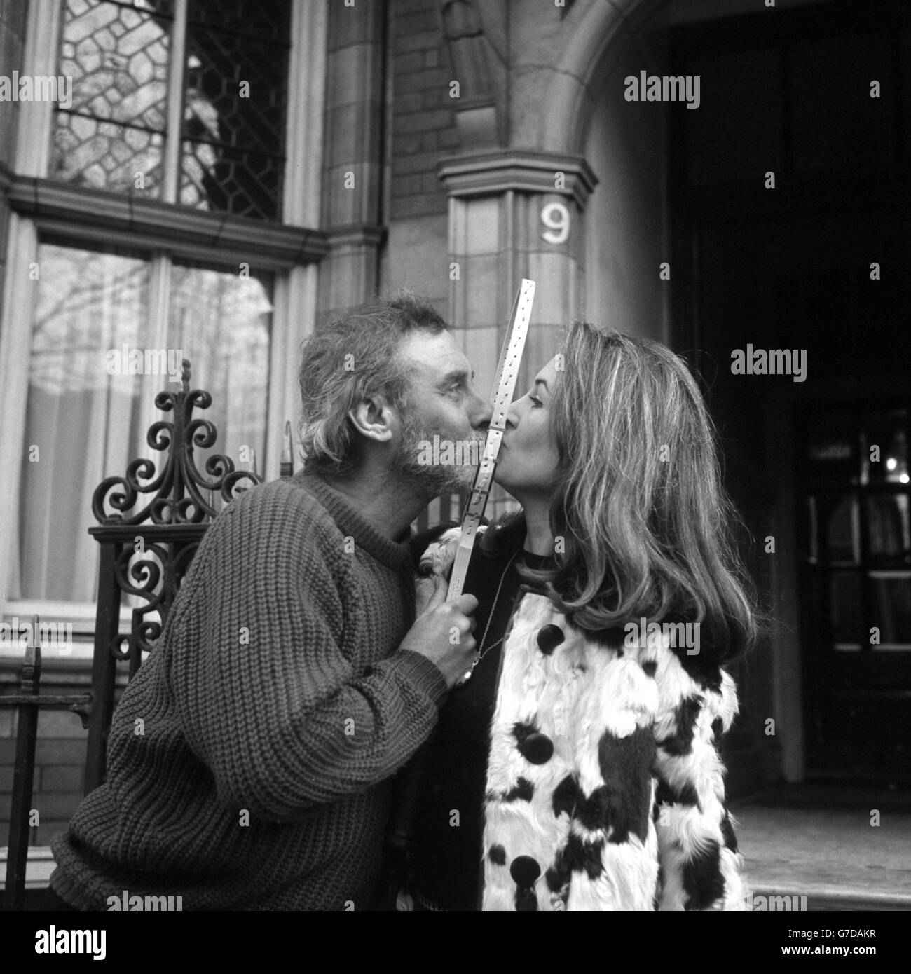 For the comedy of the bed sitting room hi-res stock photography and ...