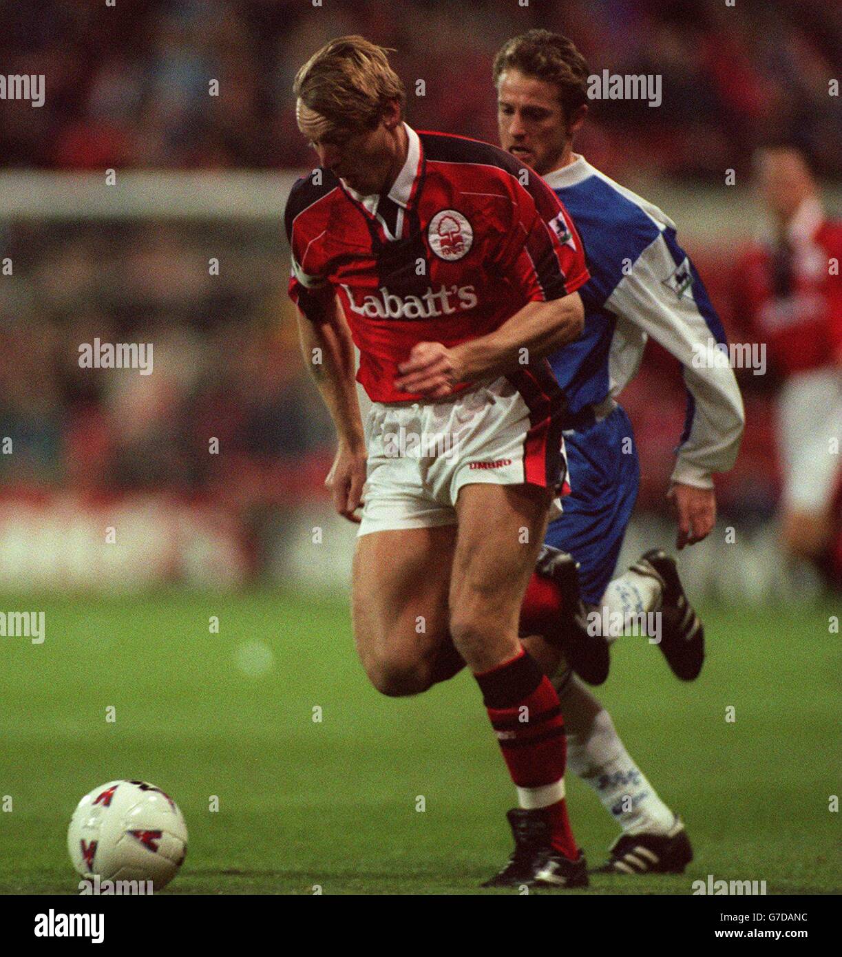 Nottingham forests stuart pearce and blackburn rovers kevin gallacher ...