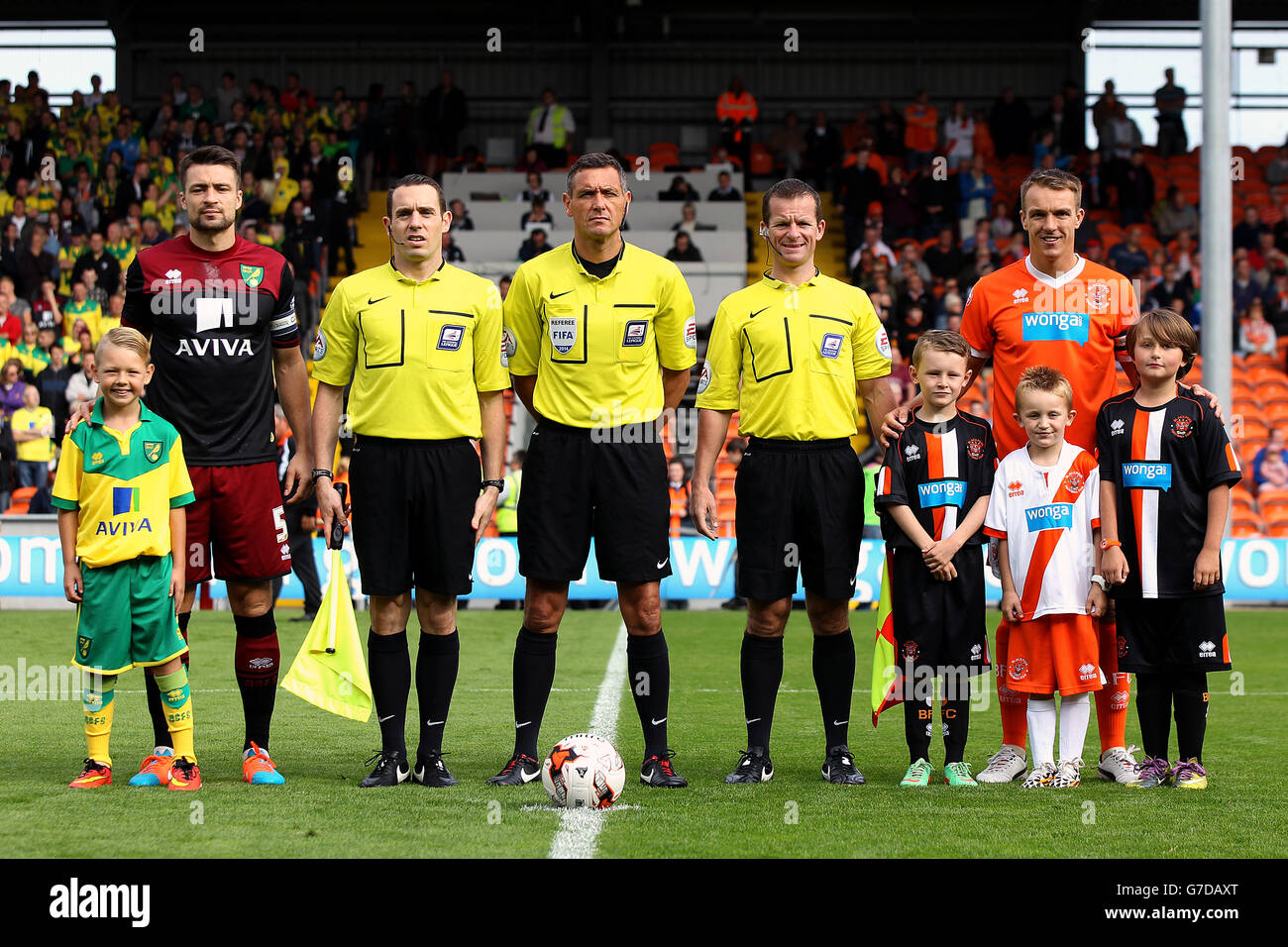 Russel Martin, Norwich City, match officials and Tony McMahon ...