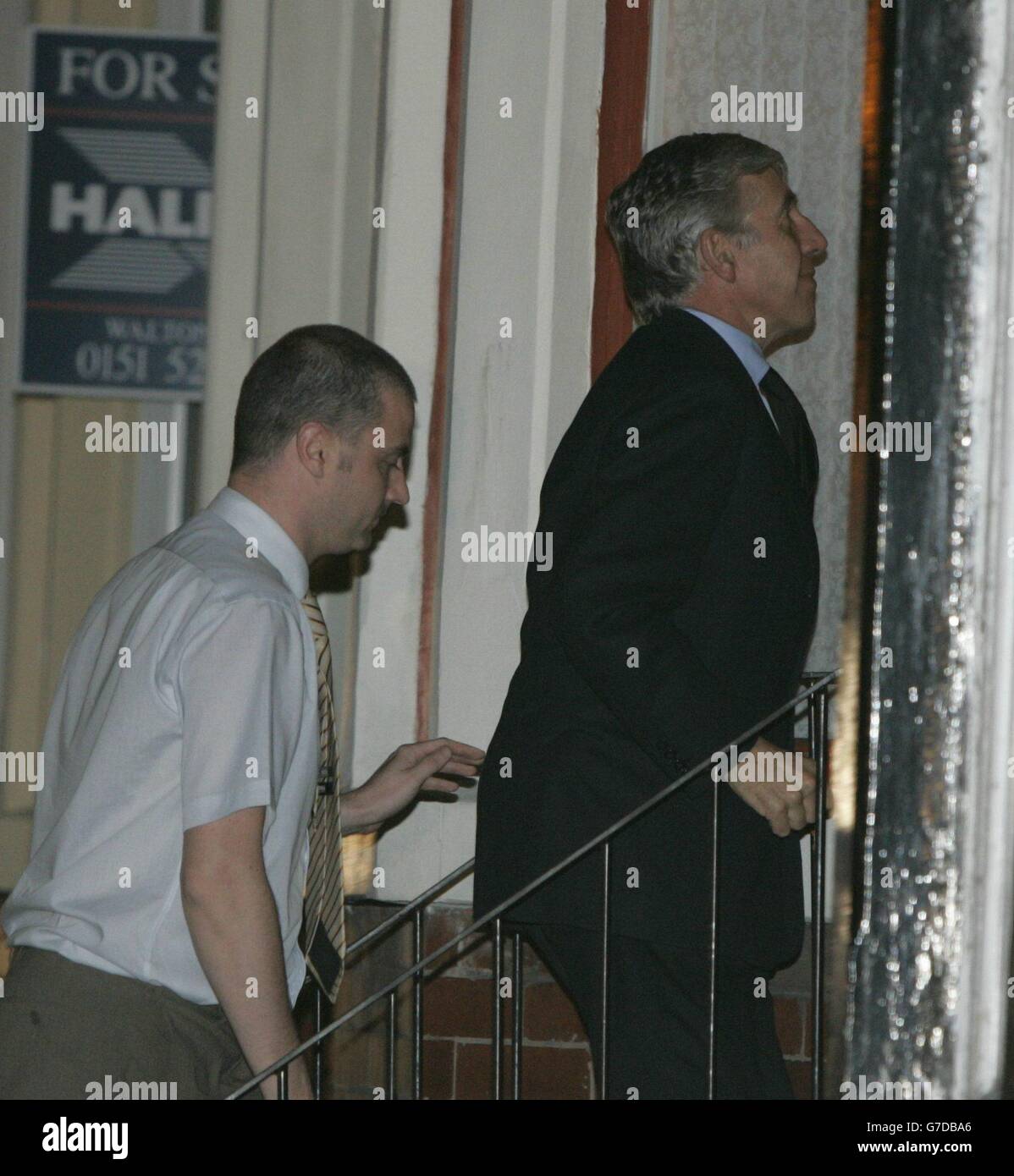 Liverpool news mr ken bigleys murder held hostage in iraq hi-res stock ...