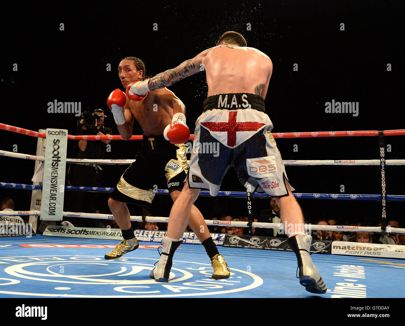 Boxing - Leeds First Direct Arena Stock Photo - Alamy
