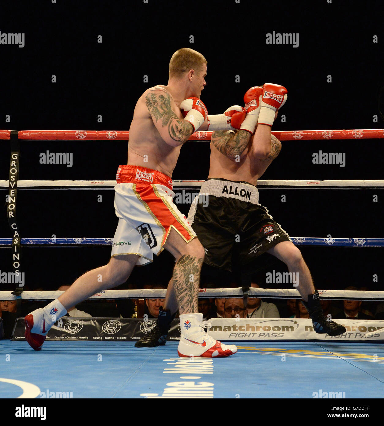 Light heavyweight boxing johnson hi-res stock photography and images ...