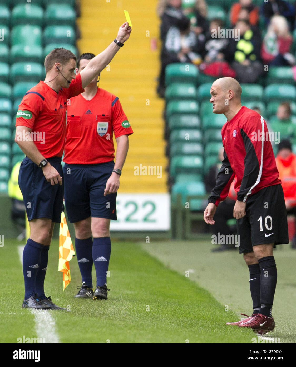 Referee Steven Mclean High Resolution Stock Photography and Images - Alamy
