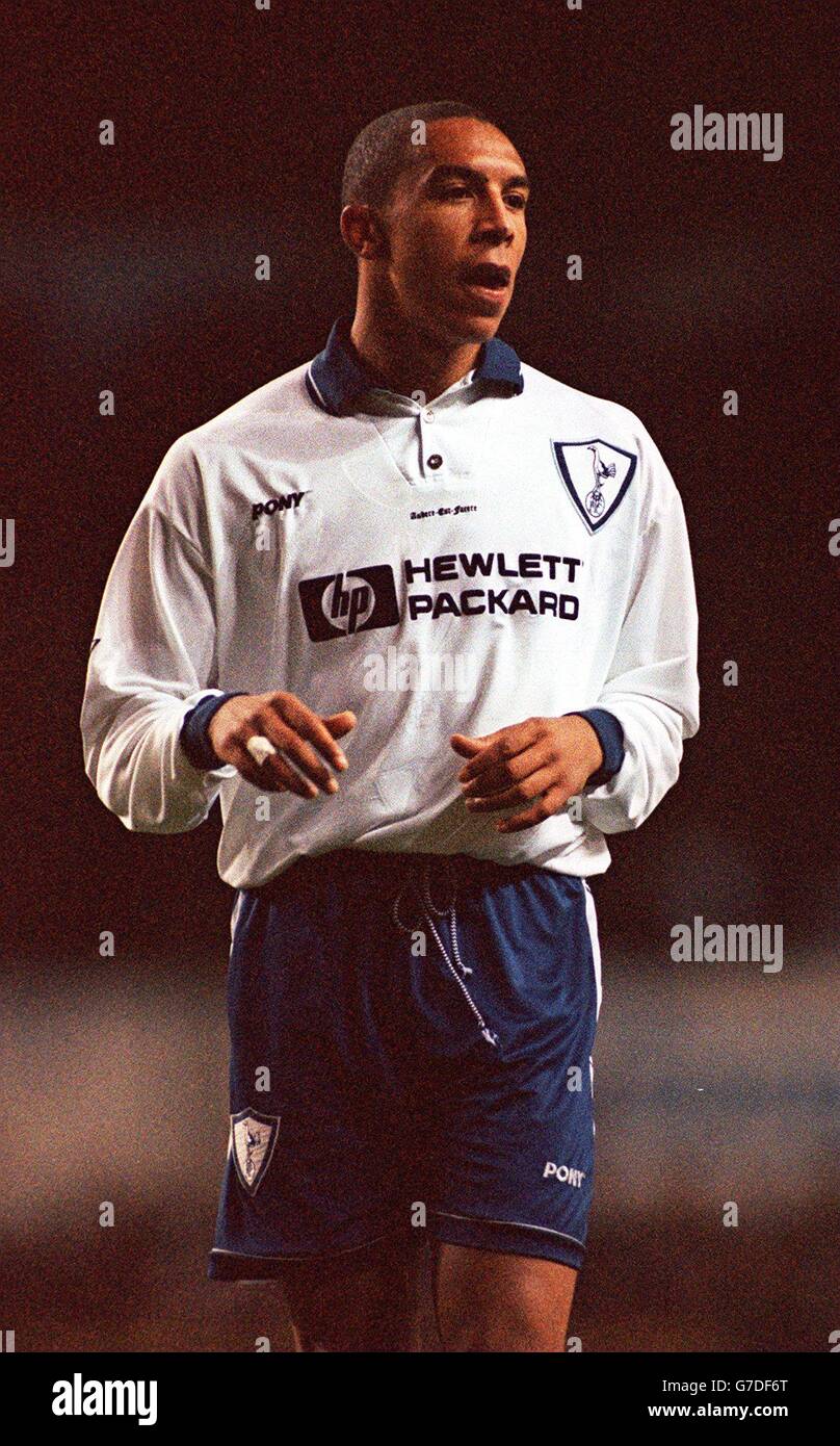 Soccer tottenham armstrong hi-res stock photography and images - Alamy