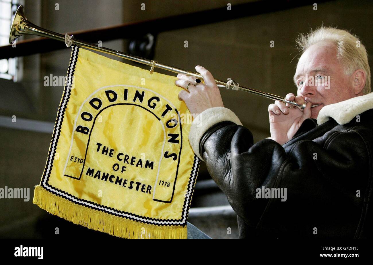 Campaign to stop Boddingtons from leaving Manchester Stock Photo - Alamy