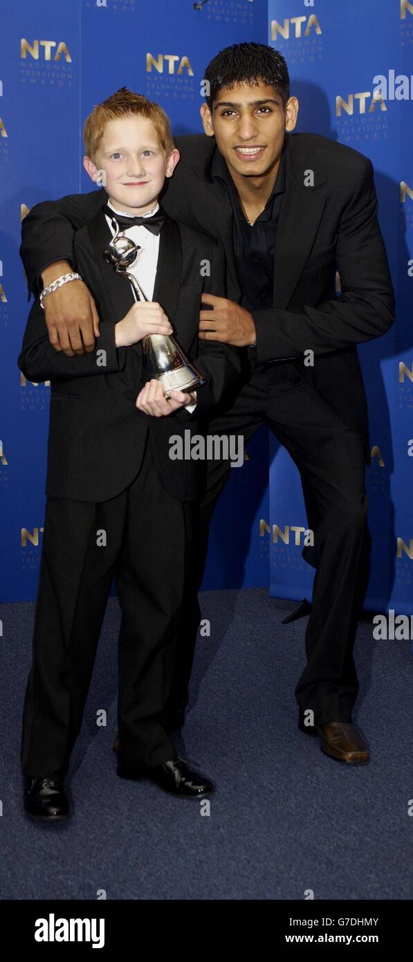 Coronation Street actor Sam Aston with his award for Best Newcomer with ...