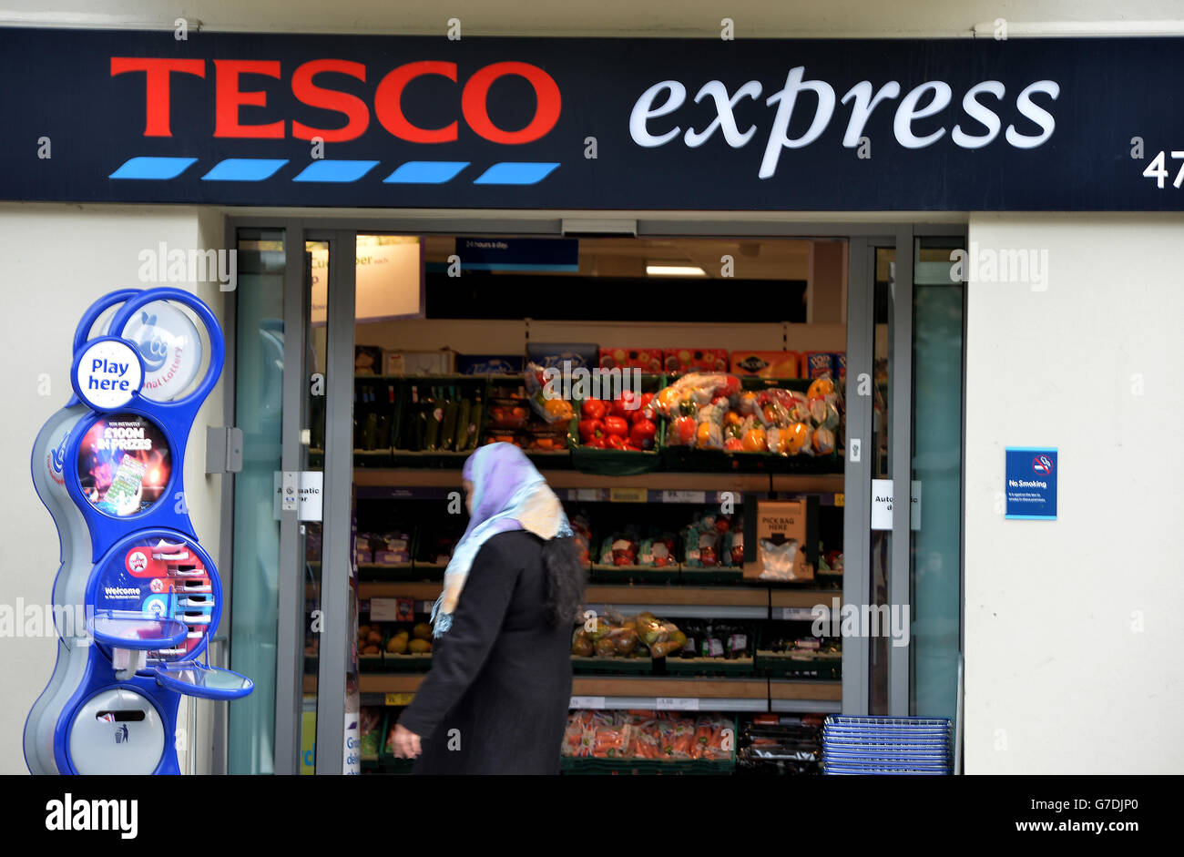 News consumer tesco hi-res stock photography and images - Alamy
