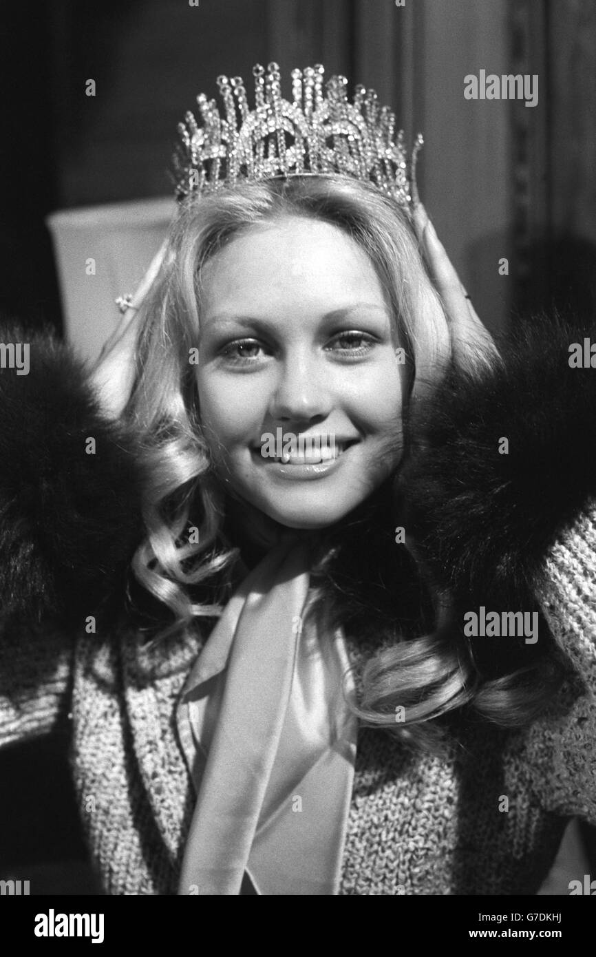 Miss south africa anneline kriel Black and White Stock Photos & Images ...