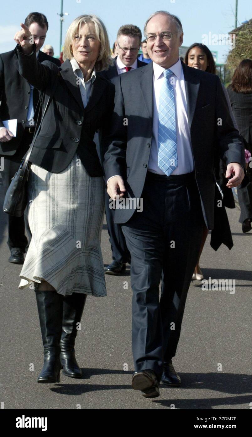 Full length michael howard hi-res stock photography and images - Alamy