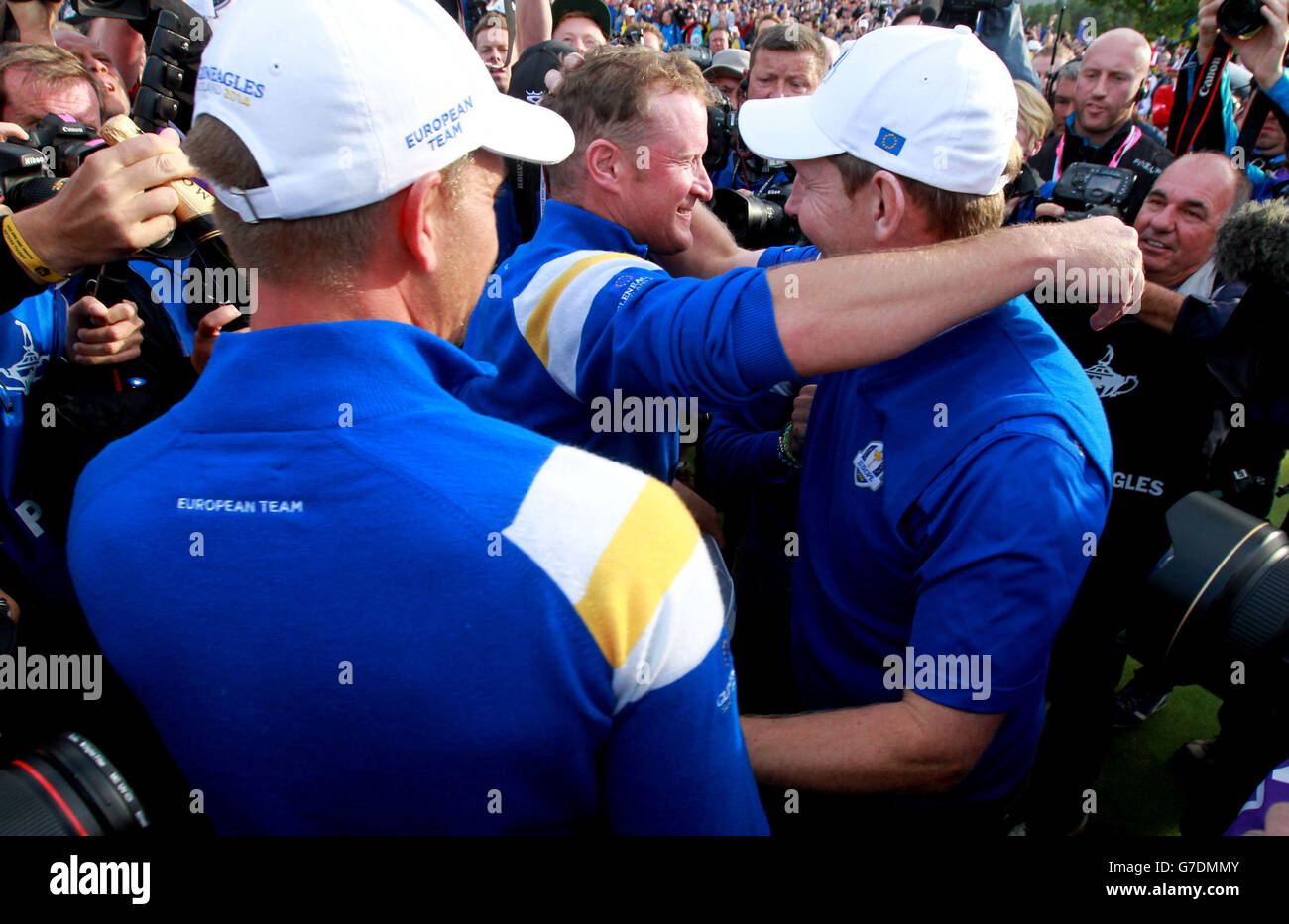 Europe's Jamie Donaldson (centre) and Stephen Gallacher (right ...