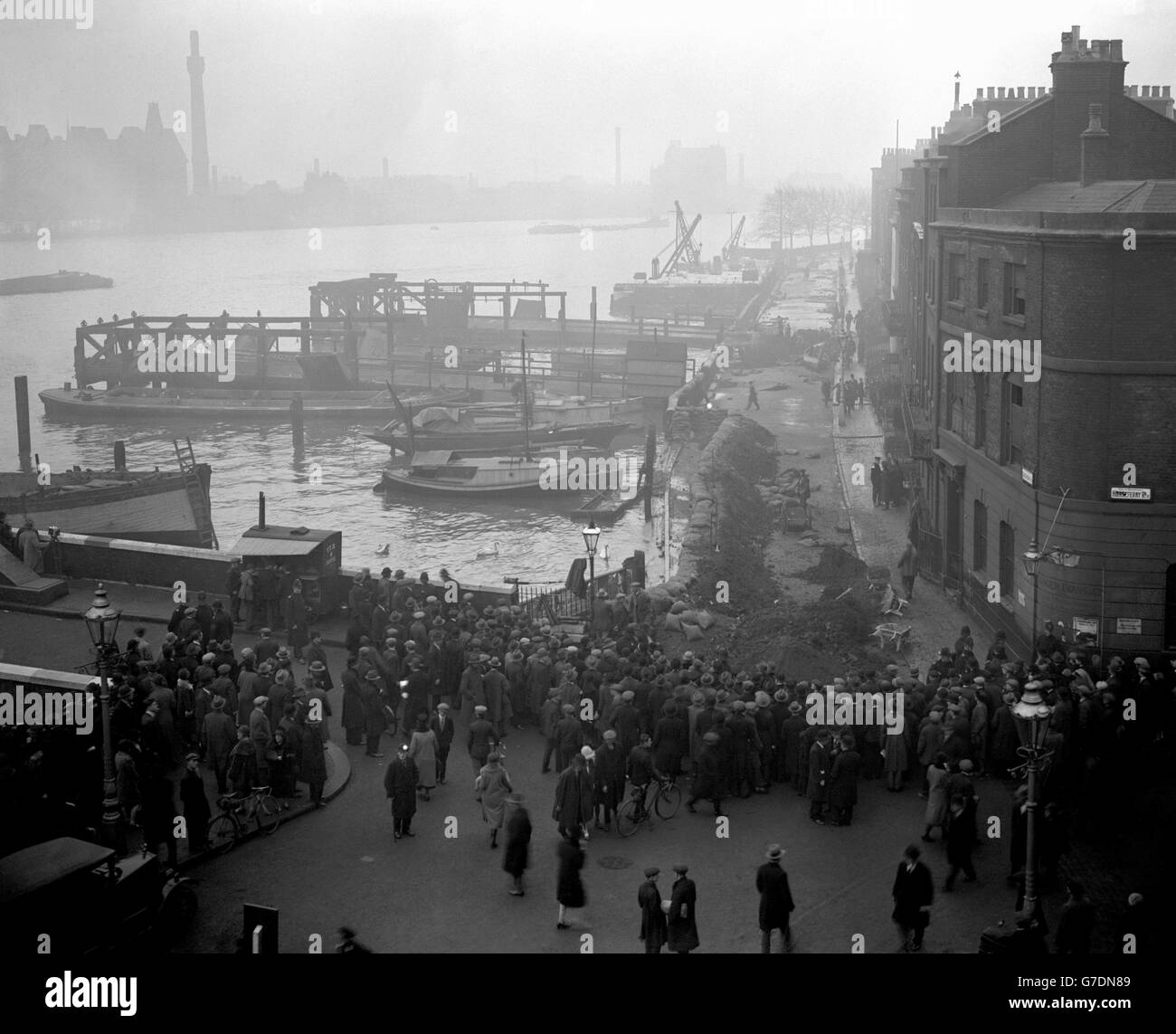 British Disasters and Accidents - Floods - The London Floods - 1928. A ...