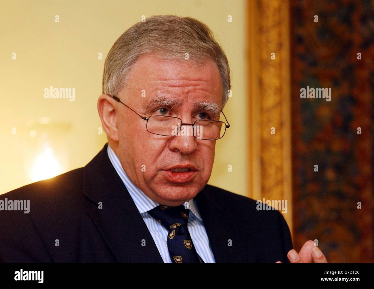 British secretary of state paul murphy hi-res stock photography and ...