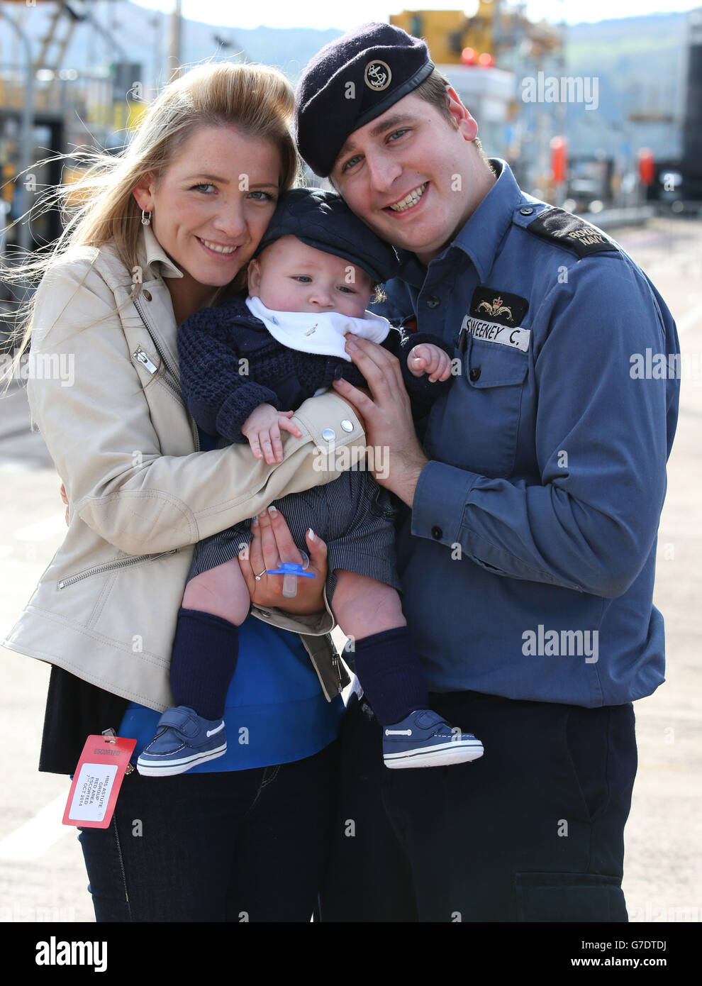 Submariner Callum Sweeney with fiance Katie Laing from Livingston with ...