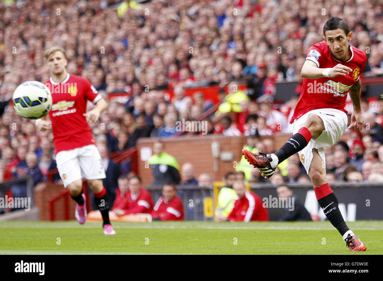Old trafford angel di maria hi-res stock photography and images - Alamy