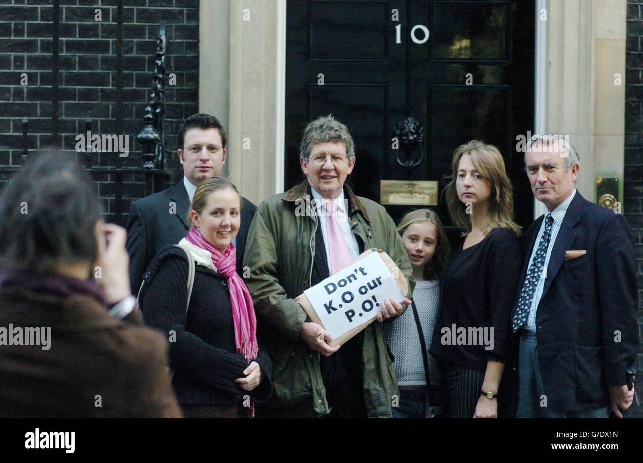 Don Foster post office closures petition Stock Photo - Alamy