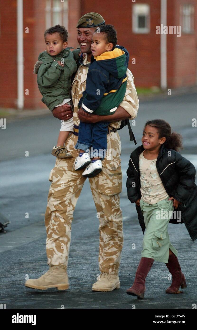 Soldiers from the 1st Battallion Princess of Wales's Royal Regiment are ...