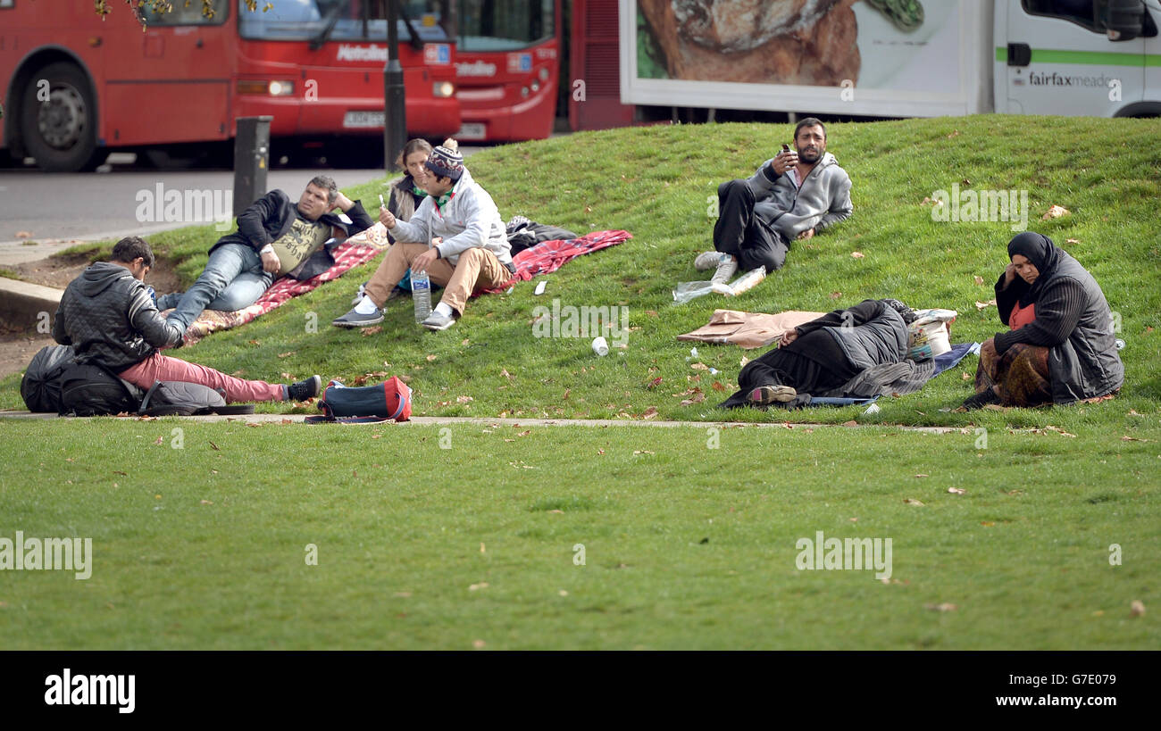Romanian gypsies gypsy roma hi-res stock photography and images - Alamy