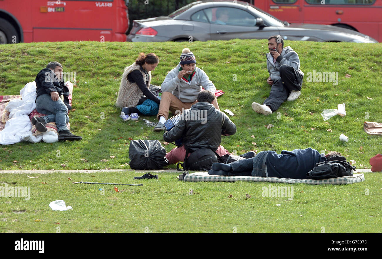 Romanian gypsies gypsy roma hi-res stock photography and images - Alamy