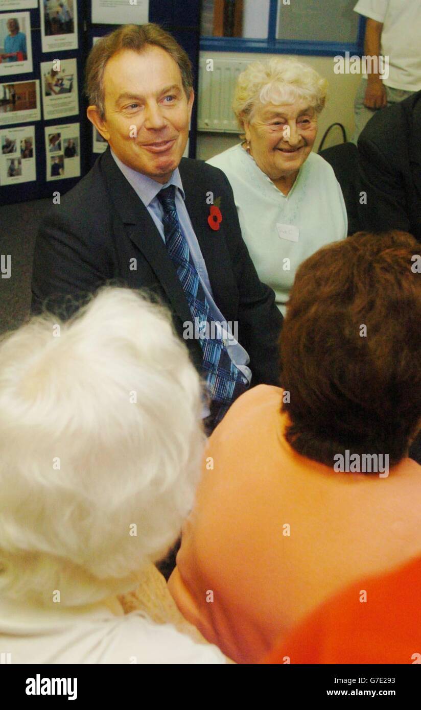 John reid meets oaps hi-res stock photography and images - Alamy