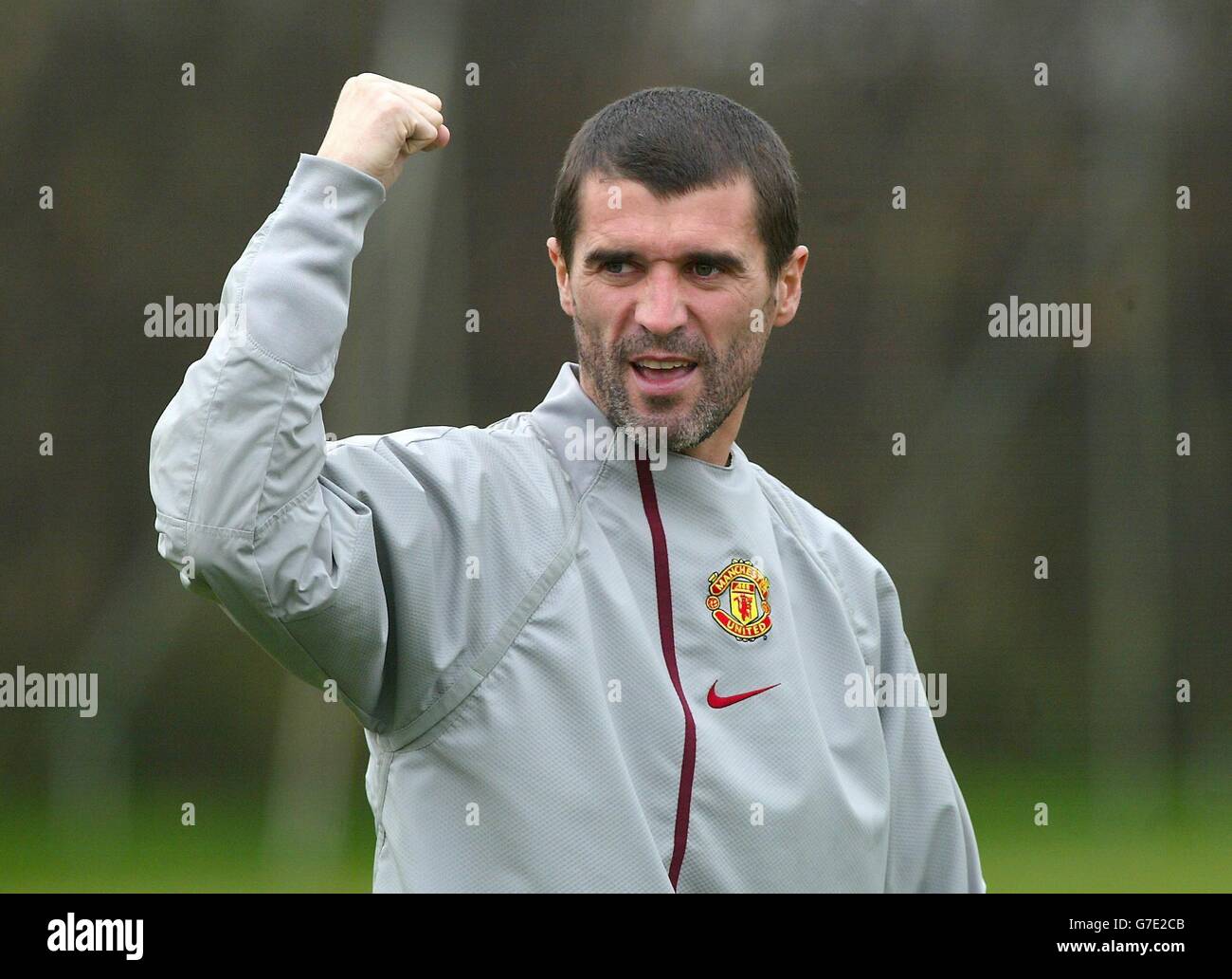Manchester uniteds roy keane during training hi-res stock photography ...