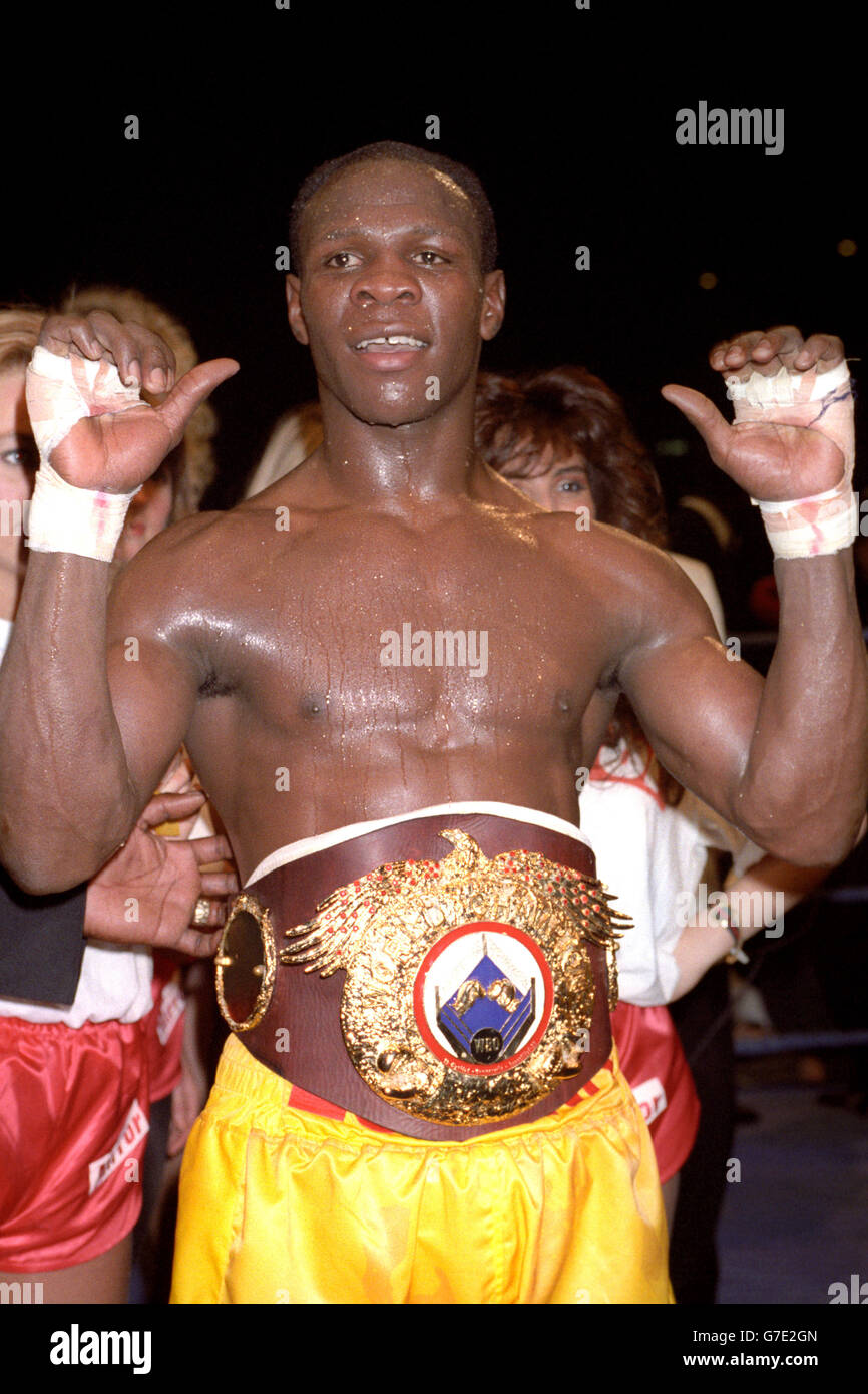 Michael watson chris eubank hi-res stock photography and images - Alamy