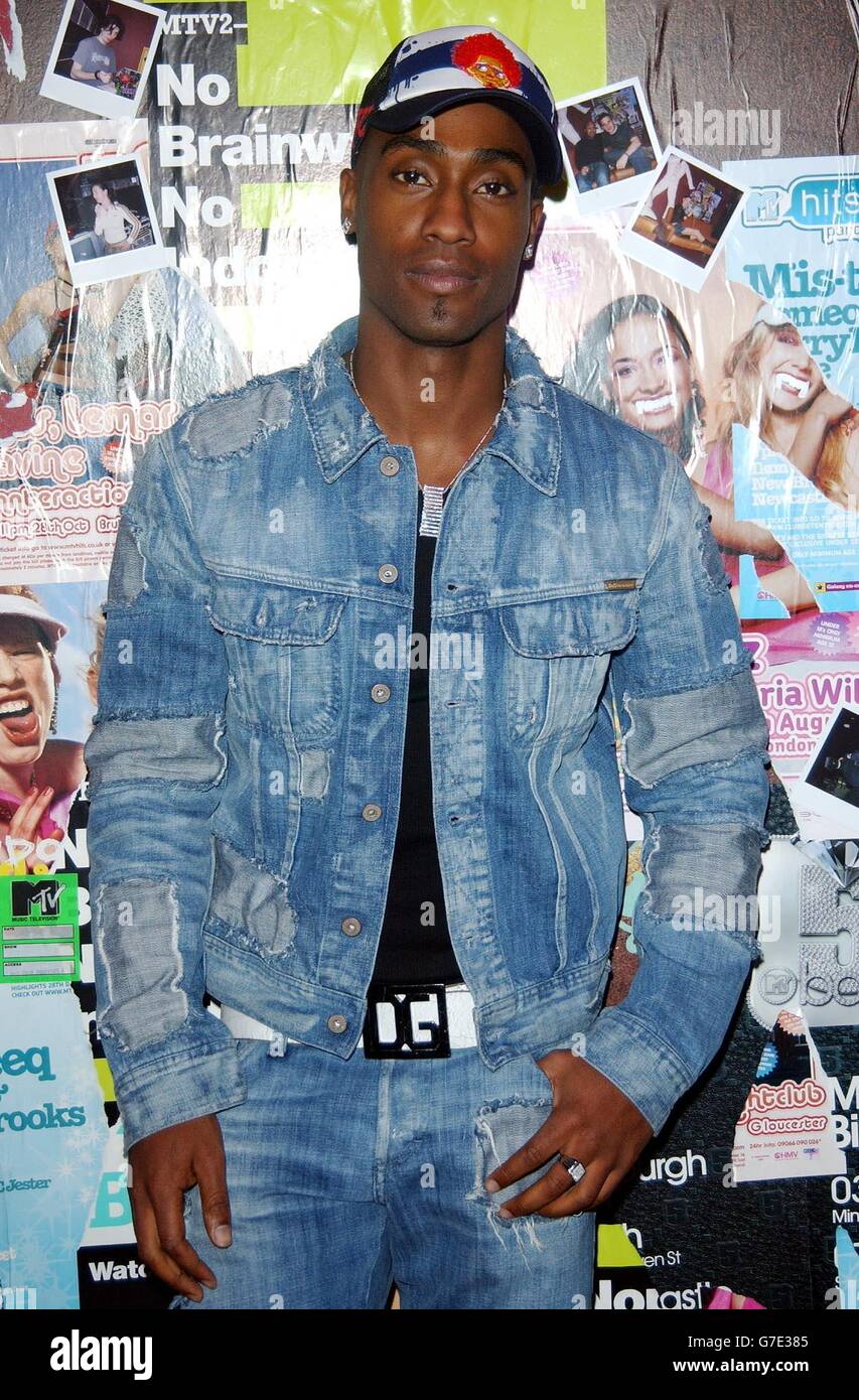 Simon Webbe MTV TRL Stock Photo - Alamy