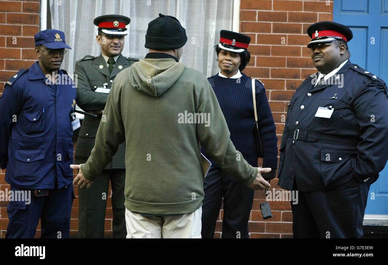 Major sultan sultan of the bahrain police hi-res stock photography and ...