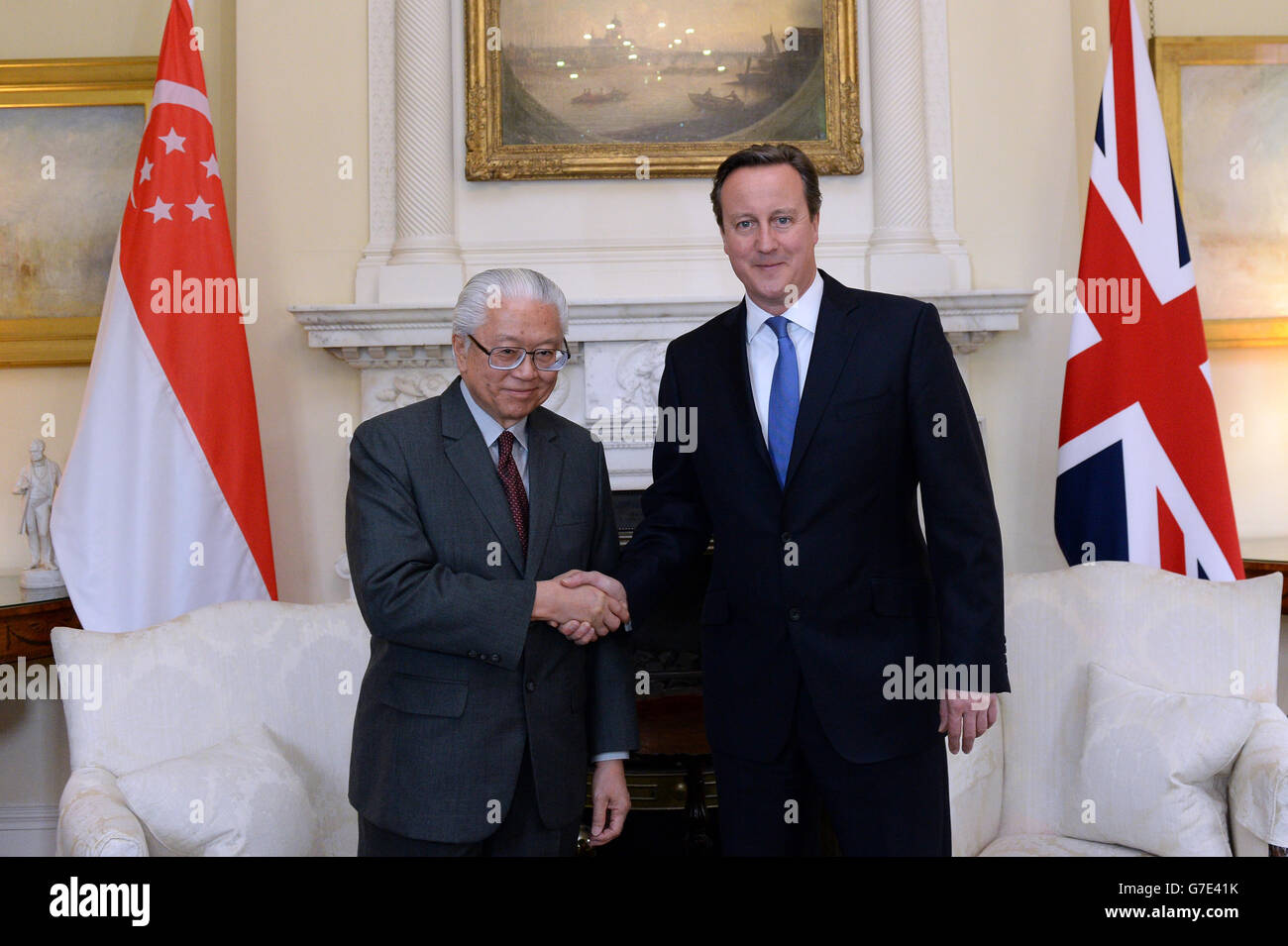 Prime Minister David Cameron greets the President of Singapore Tony Tan ...