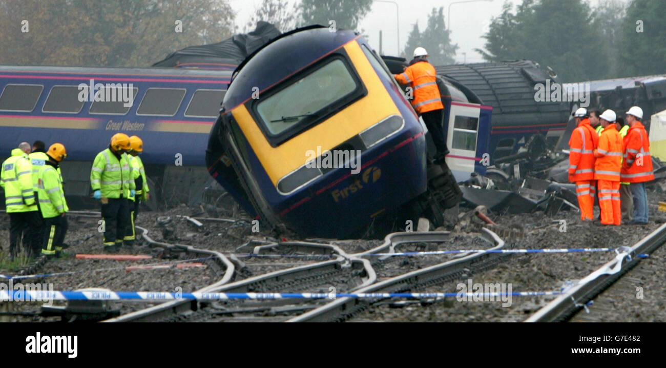 Reading Great Western Train Crash Stock Photo, Royalty Free Image ...