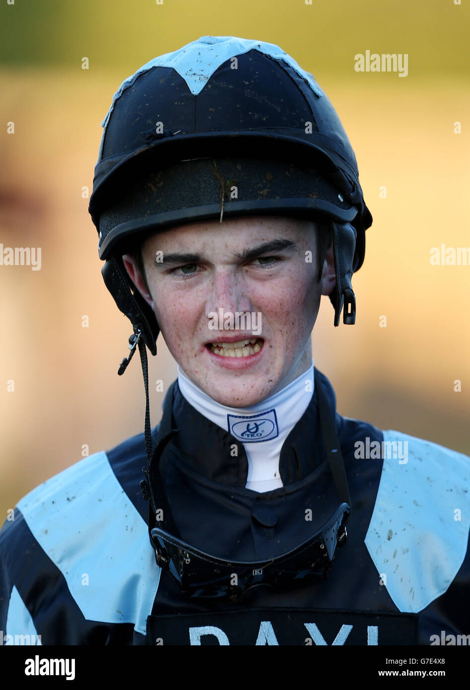 Horse racing leicester racecourse hi-res stock photography and images ...