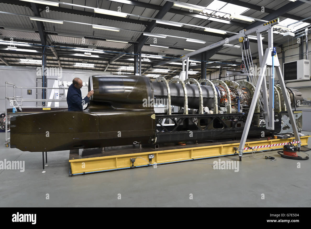 Works on eurofighter aircraft hi-res stock photography and images - Alamy