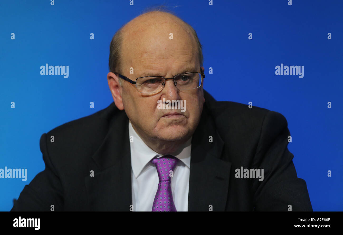 Press conference government hi-res stock photography and images - Alamy