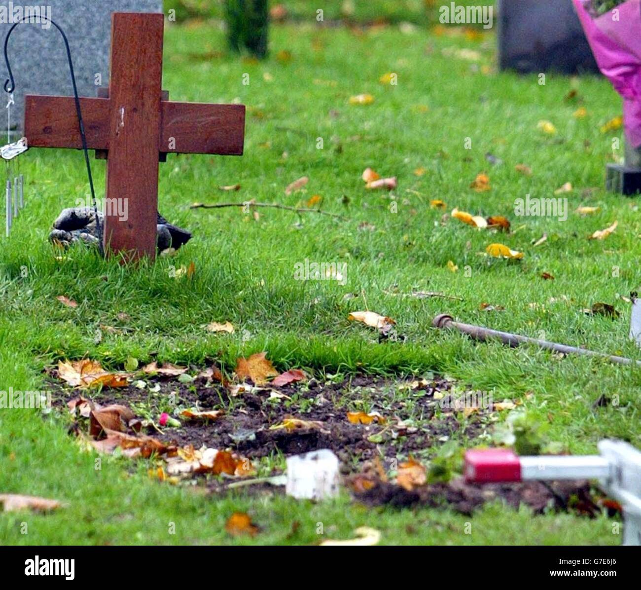 Crime Tent Graves Cemetery High Resolution Stock Photography and Images ...