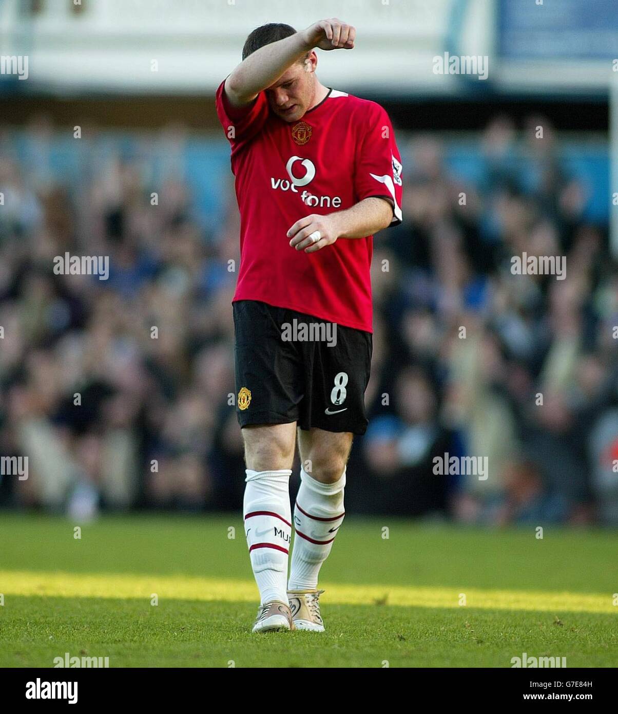Wayne rooney manchester united 2004 hi-res stock photography and images ...
