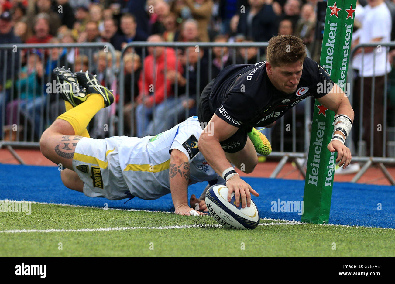 Saracens' David Strettle dives over for a try during the European Rugby ...