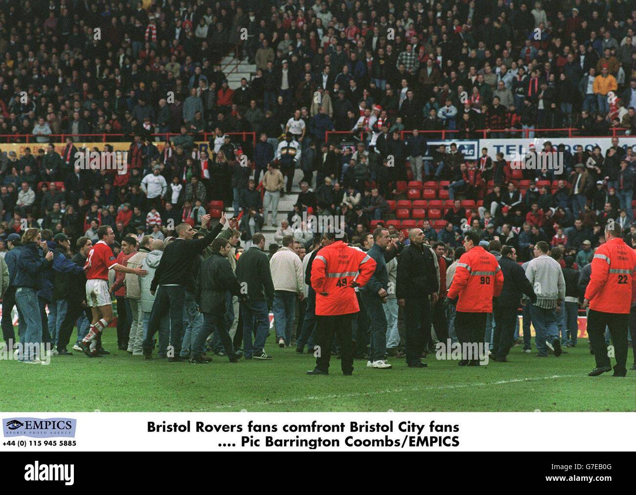 Bristol rovers fans confront bristol city fans hi-res stock photography ...
