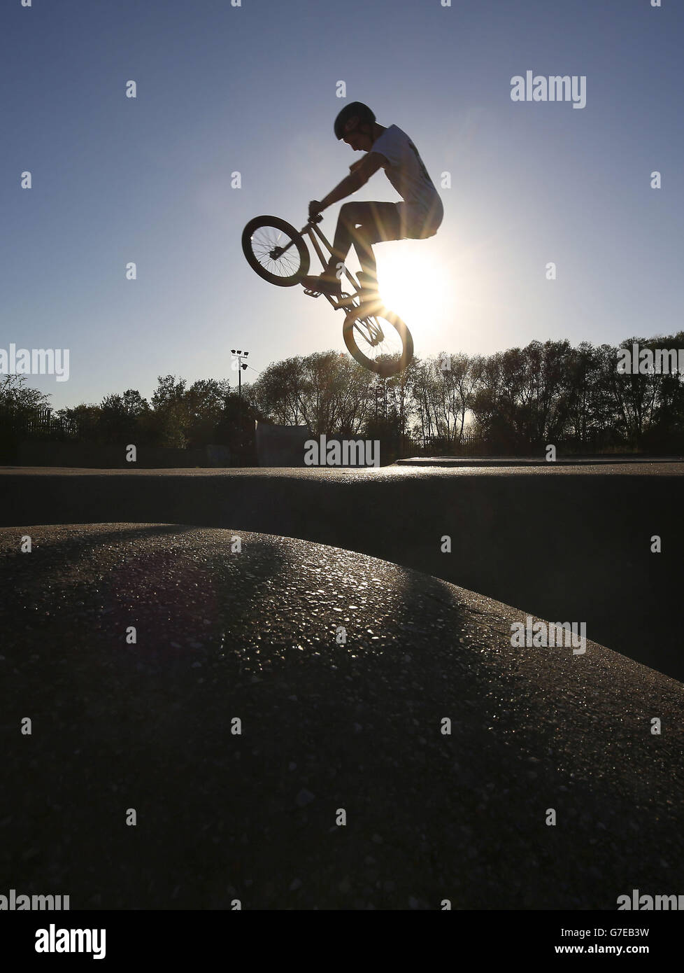 18 from romford at rom skatepark in hornchurch hi-res stock photography ...