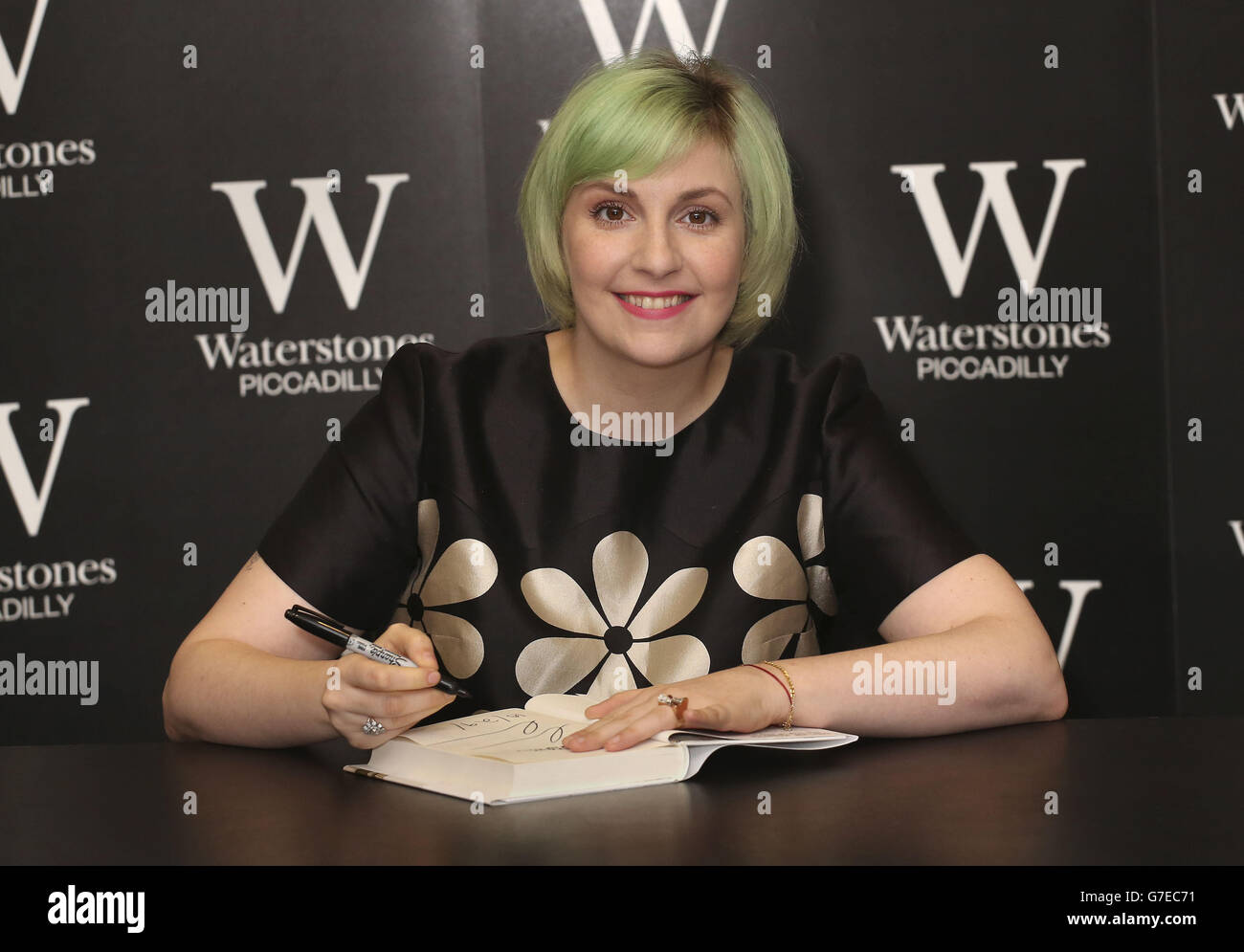 Lena Dunham Book Signing London Stock Photo Alamy