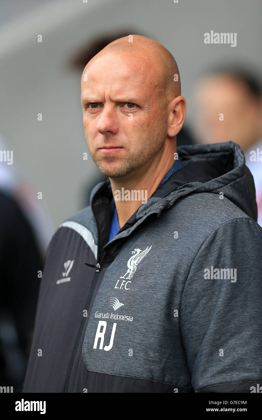 Coach rob jones hi-res stock photography and images - Alamy