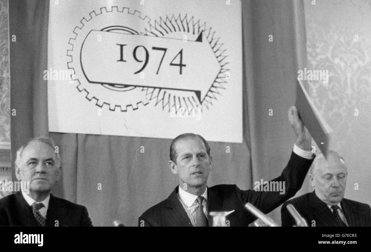 Sir James Dunnett (l) and Lord Watkinson flank Prince Philip at a Press ...