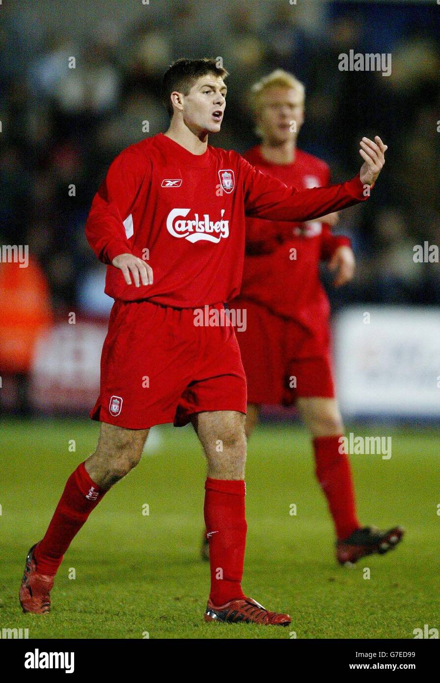 Steven Gerrard returns to action after injury Stock Photo - Alamy