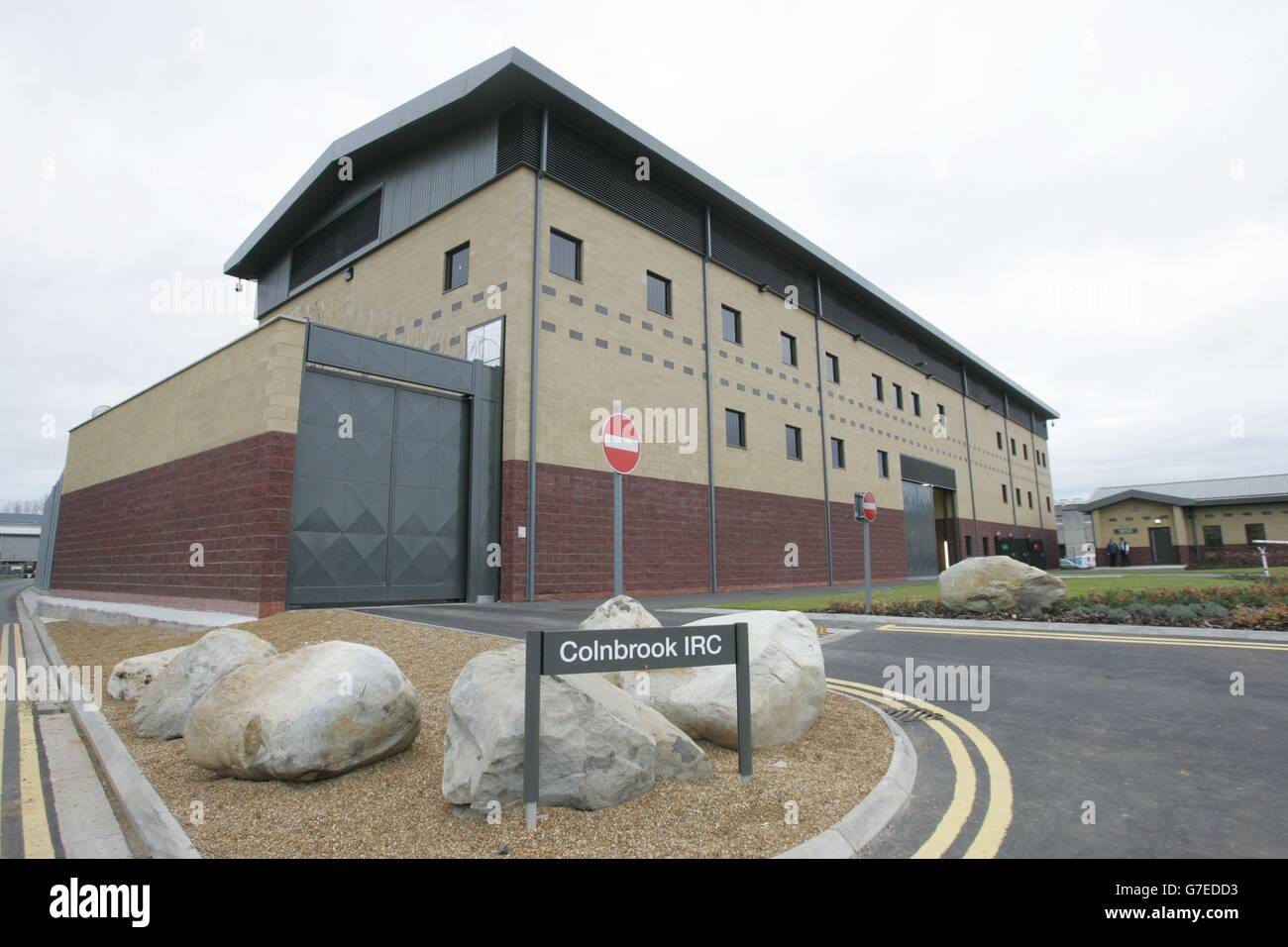 Colnbrook Immigration Removal Centre Stock Photo - Alamy