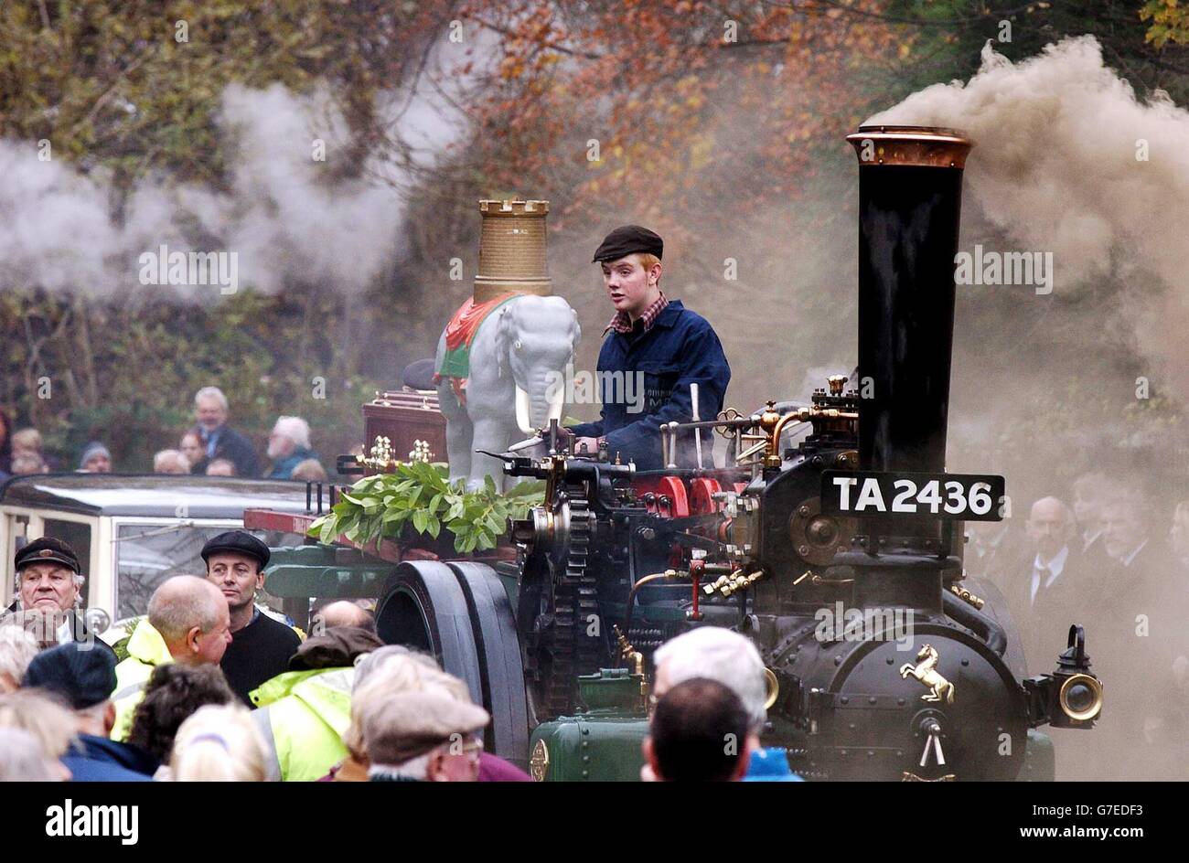 Fred dibnah funeral hi-res stock photography and images - Alamy